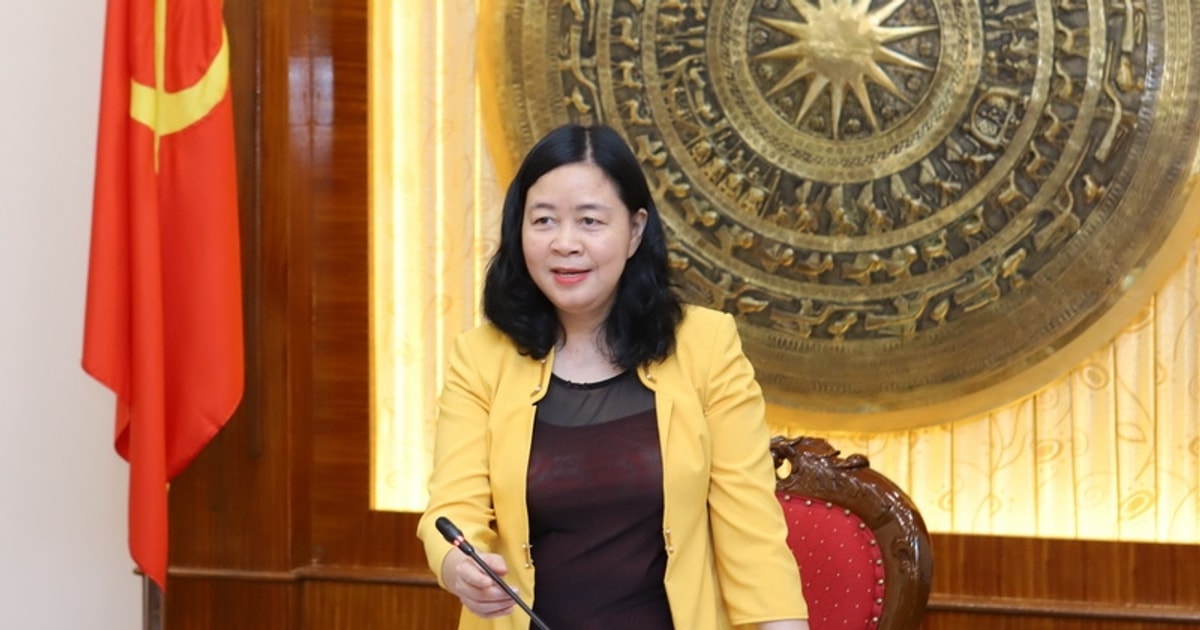 TIỂU SỬ ĐỒNG CHÍ BÙI THỊ MINH HOÀI