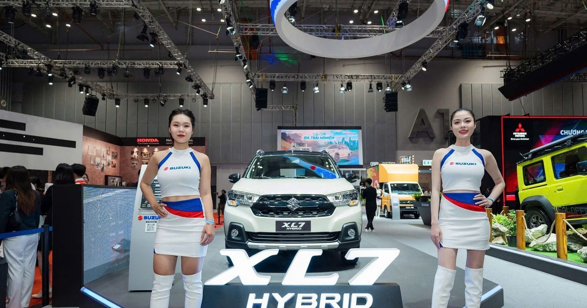 Xe hybrid tháng 2: Innova Cross đứng đầu bảng, XL7 là điểm sáng hiếm hoi